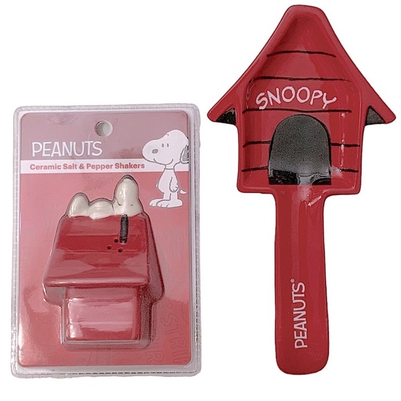 Peanuts | Dining | Peanuts Snoopy Kitchen Set Salt Pepper With Spoon ...